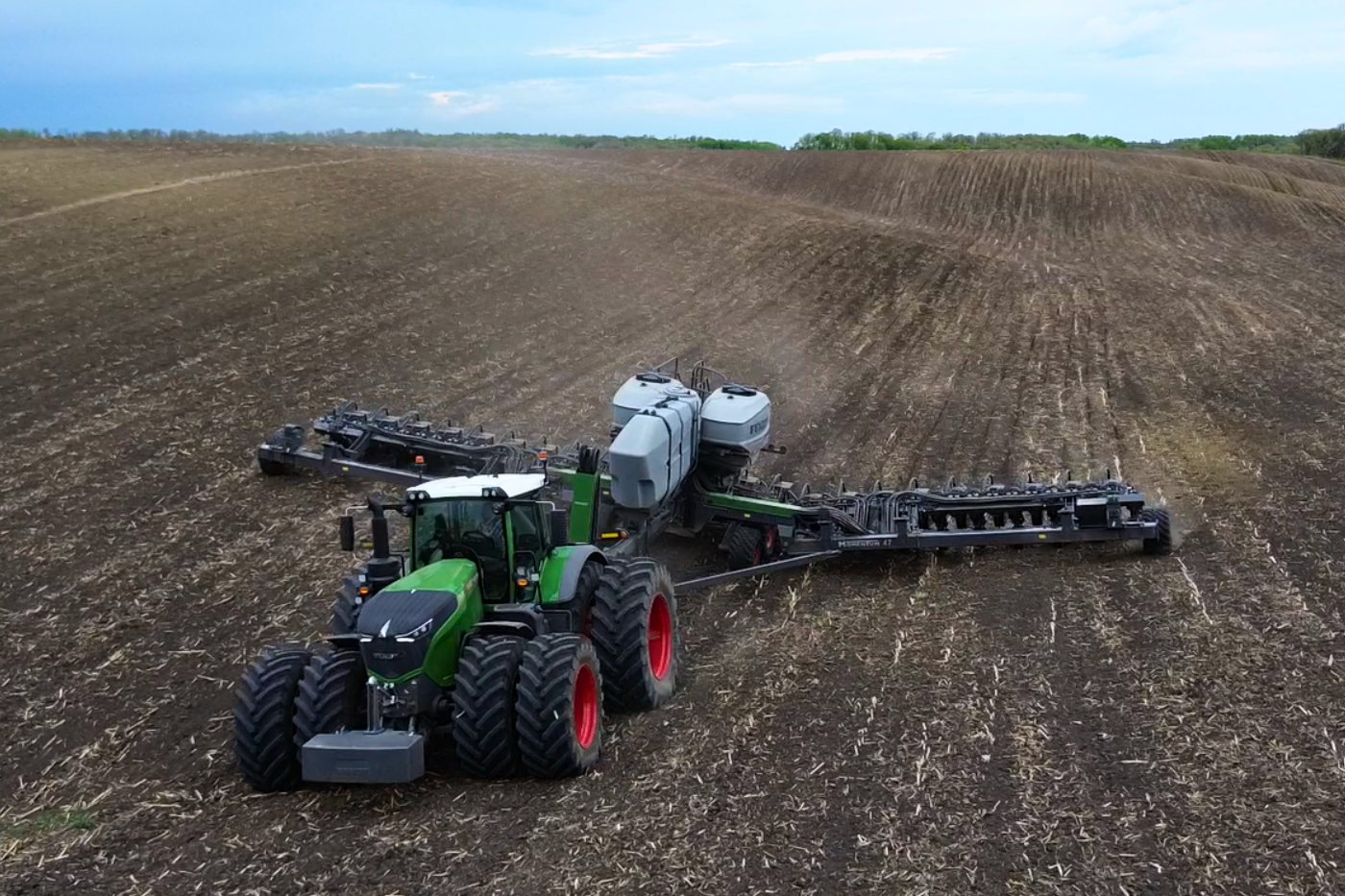 Fendt Momentum Planter - AgWest Ltd.