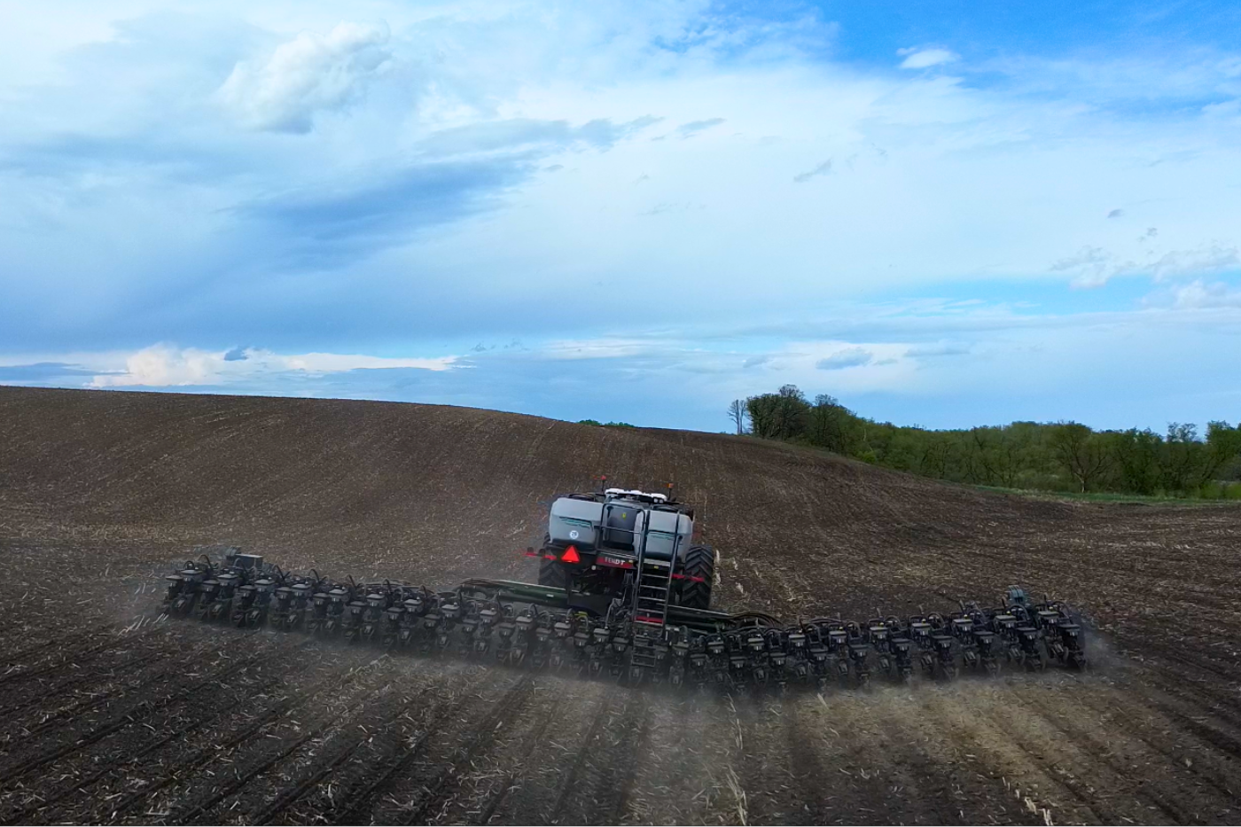 Fendt Momentum Planter - AgWest Ltd.