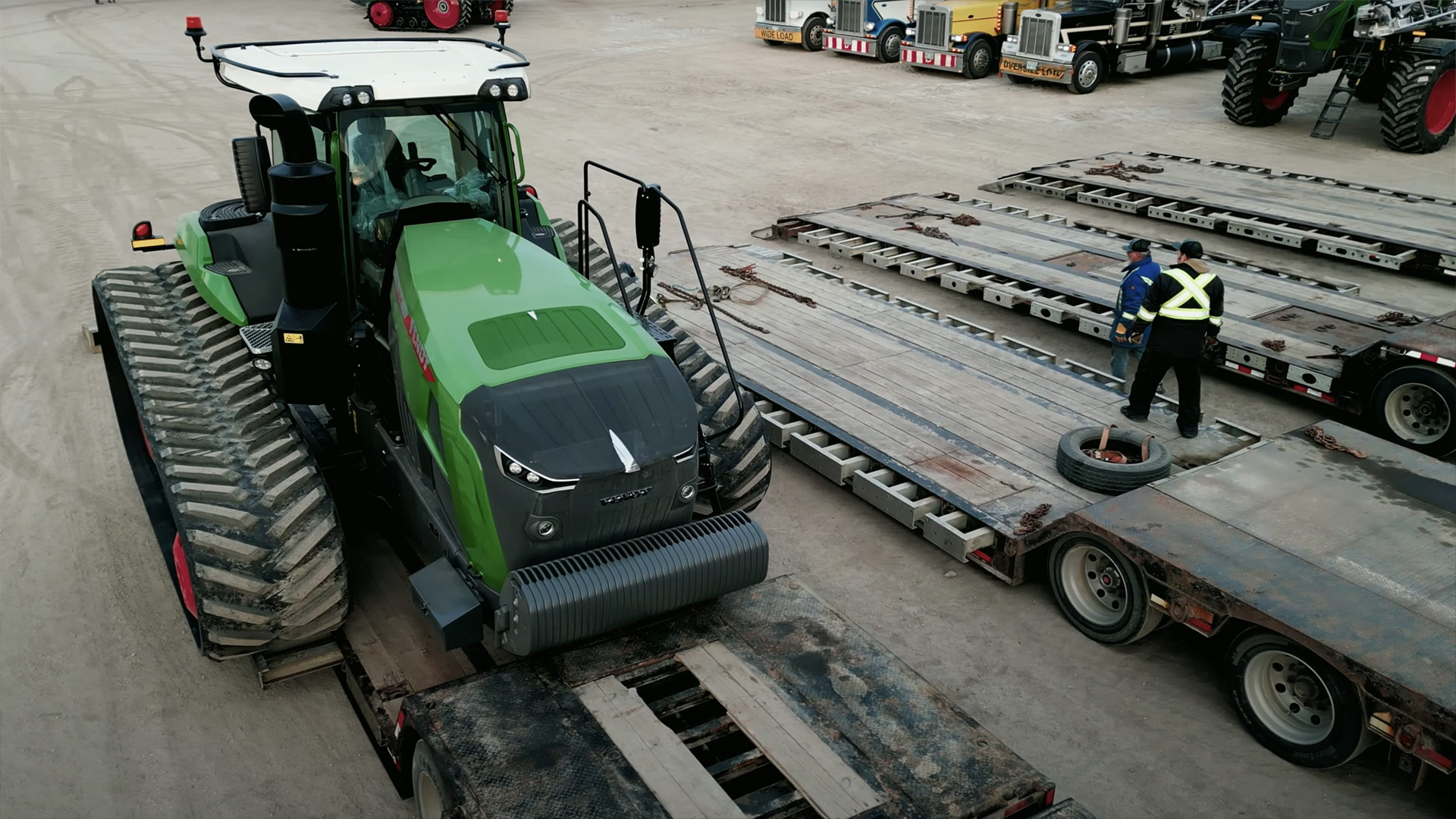 Leaders drive Fendt - AgWest Ltd.